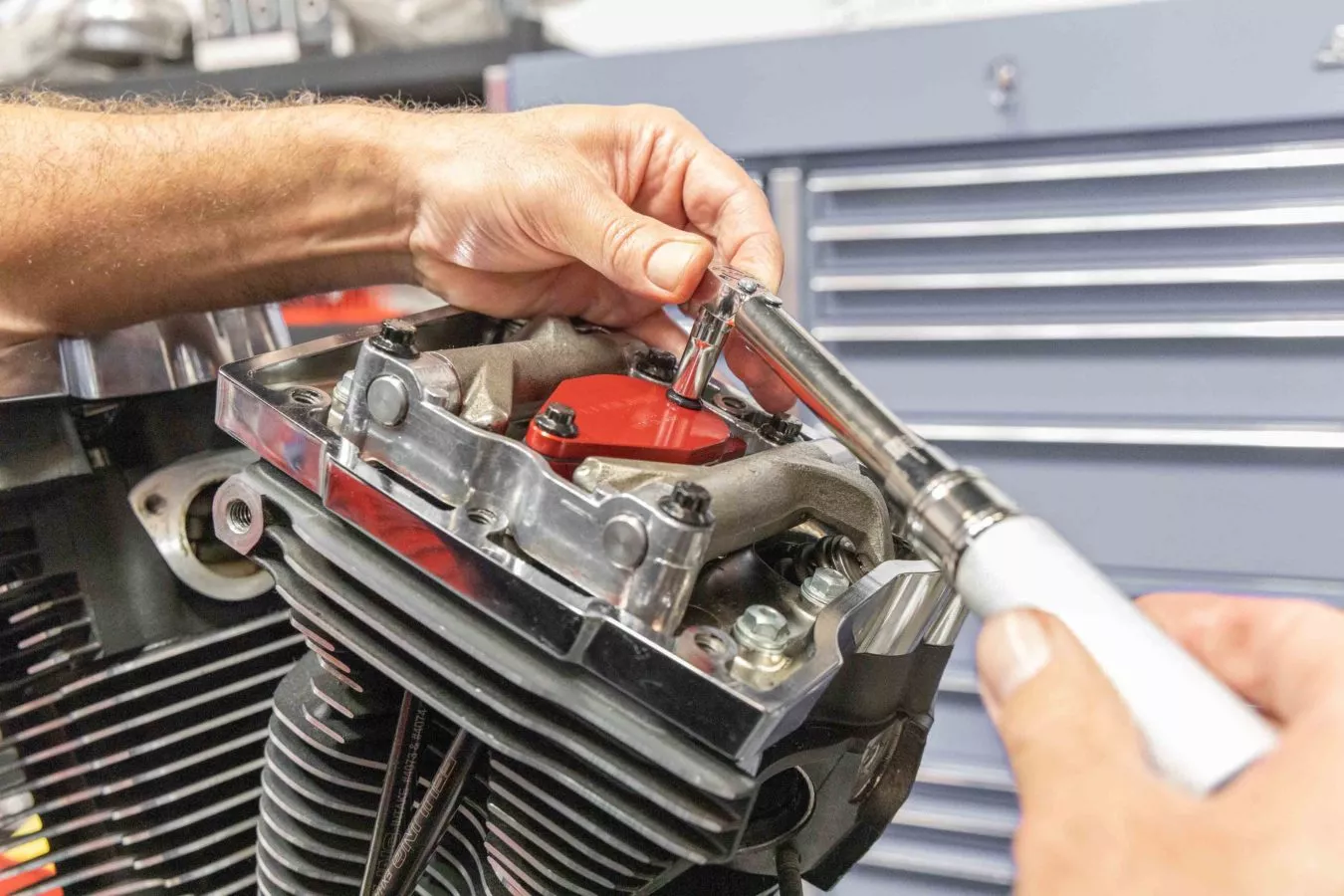 Feuling's Twin Cam Rocker Shafts Installed | Hot Bike Magazine