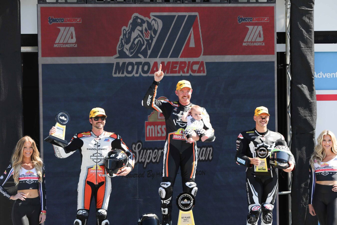 Harley-Davidson Triumphant in Daytona SuperHooligans Race 1 | Hot Bike ...